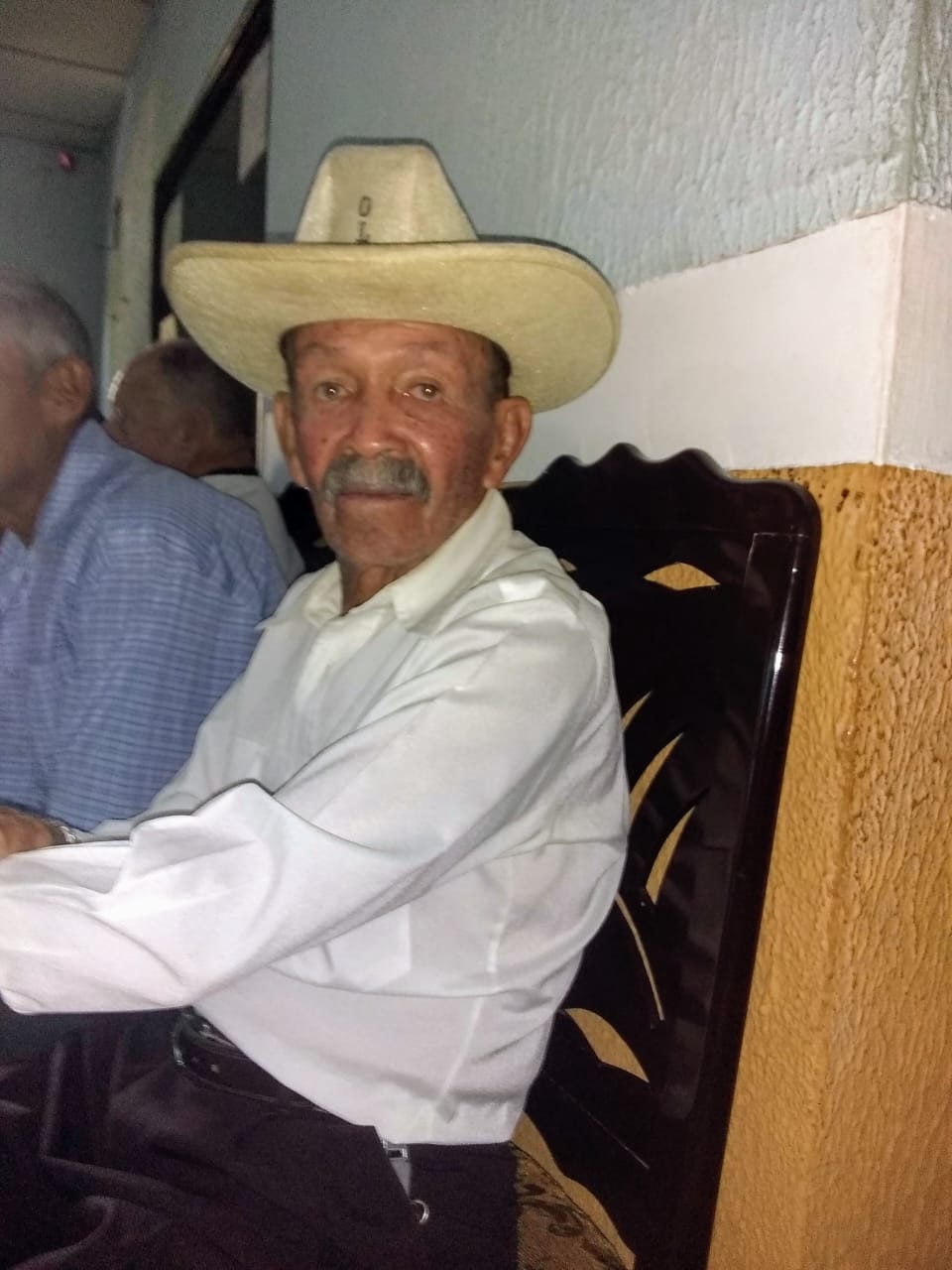 Destellos de la memoria: Personajes de mi pueblo(José Oito Lira Rondón ...